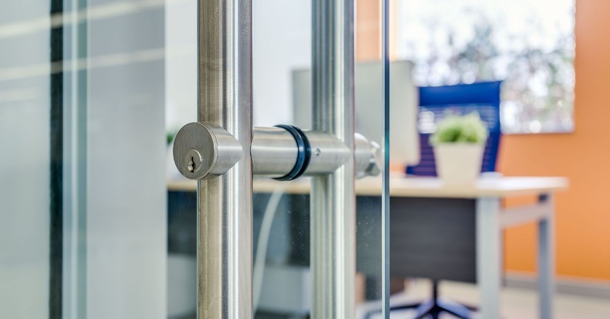 How office partitions help overcome office set-up challenges.